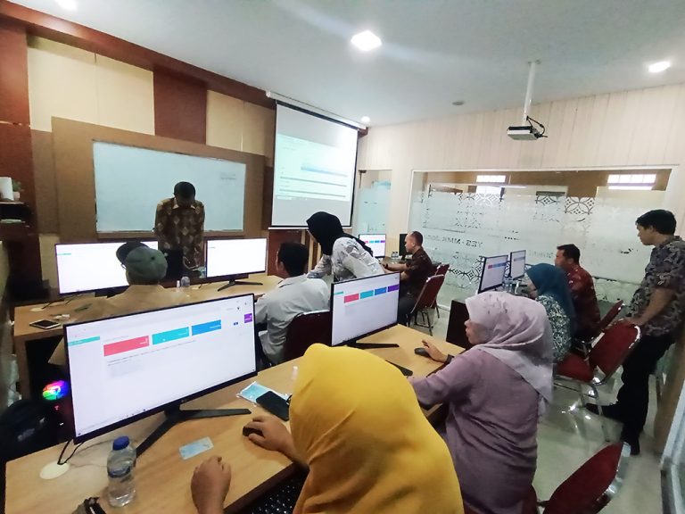 Bimbingan Teknis Operator Komputer Muda BNSP dari Universitas Islam Negeri (UIN) Syarif ...
